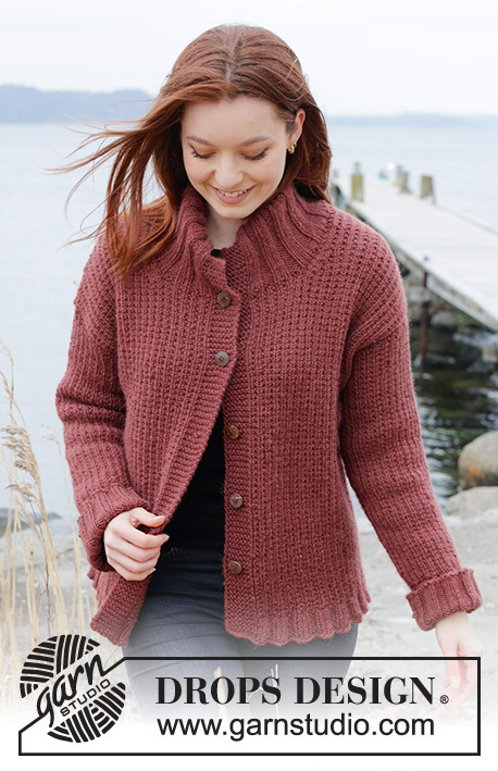 245-27 Rustic Berry Cardigan by DROPS Design - Køb billigt her